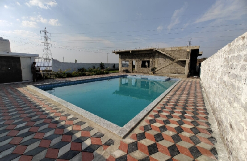 New Farmhouse With Private Pool And Spacious Rooms